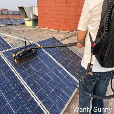 中国 電動太陽光パネルクリーニングブラシ,二重電源と3.5m拡張ハンドル 販売のため
