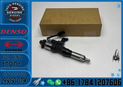 China Dieselmotorinspuitmachine 295050-0790 Diesel Common Rail brandstofinspuitmachine 23670-E0530 Te koop