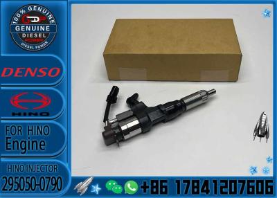 China Dieselmotorinspuitmachine 295050-0790 Diesel Common Rail brandstofinspuitmachine 23670-E0530 Te koop