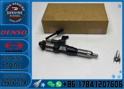China Dieselmotorinspuitmachine 295050-0790 Diesel Common Rail brandstofinspuitmachine 23670-E0530 Te koop