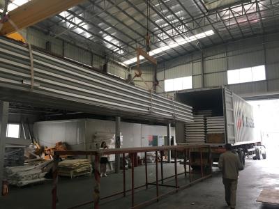 China A casa da casa pré-fabricada do alto densidade espuma painel do telhado do sanduíche do EPS da isolação à venda
