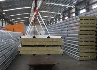 Cina Pannello del tetto del panino della lana di roccia del risparmio energetico 50mm 100mm in vendita