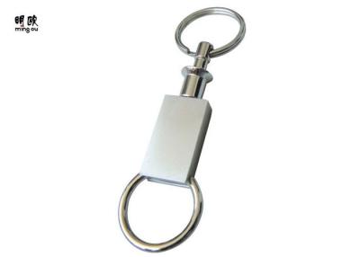 Cina Rivestimento in bianco ritrattabile smontabile di Matt delle catene del doppio del collegamento di Keychains del metallo in vendita