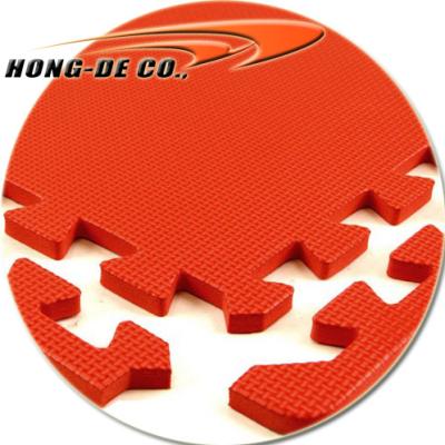 중국 3/8 인치  상호록킹 플로어 패드 / 80-90kg/M3 칠드런 재생 매트 타일 판매용