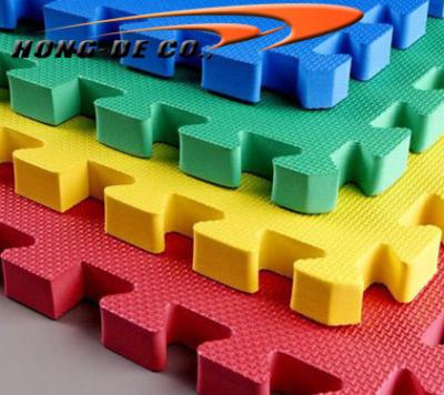 중국 Ｔ 패턴 100% 에바 3/4 인치 폼매트 / 향기가 없는 상호록킹 거품 체육관 매트 판매용