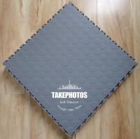 China Interlocking Vinyl Floor Tile 500x500mm Checker Plate Surface Heavy Duty PVC for sale