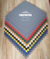 China Interlocking Vinyl Floor Tile 500x500mm Checker Plate Surface Heavy Duty PVC for sale