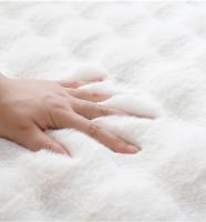 China Checkered Plush Cloud Washable Area Rug for sale
