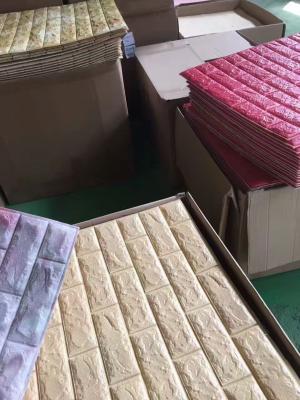 Cina La PORTATA ha certificato XPE blu 3D spuma autoadesivi della parete per la decorazione della Camera in vendita