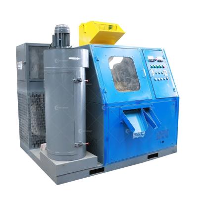Cina 100-200 kg/h Capacità Macchina per granulazione di fili utilizzati Riciclaggio di rame e plastica in vendita