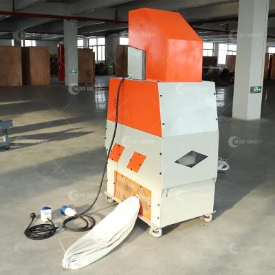 Cina Granulatore di filo di rame di capacità 30-50 kg/h per il rilegamento di fili di cavi Riciclo di fili di scarto in vendita