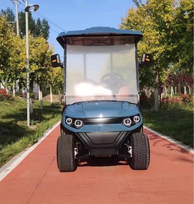 China Este carrinho de golfe de quatro lugares, que é um clássico e é movido por um motor de alta eficiência, atravessa as encostas sem esforço.. à venda
