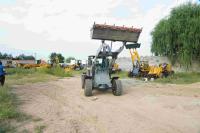China Construction Compact HubWheel Loader 800 Kg Operating Load for sale