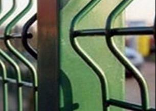 Cina La polvere galvanizzata ha ricoperto il recinto della rete metallica 3D, recinzione verde del giardino dell'arco in vendita