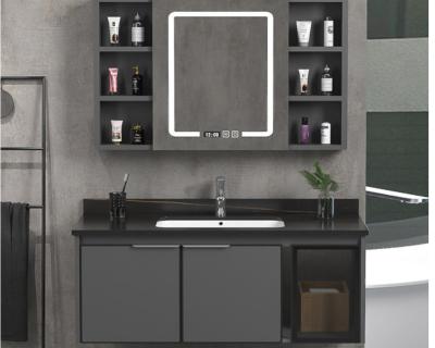 Cina Mirrored Hotel Sunscreen Smart Bathroom Cabinet Wall Mounted in vendita