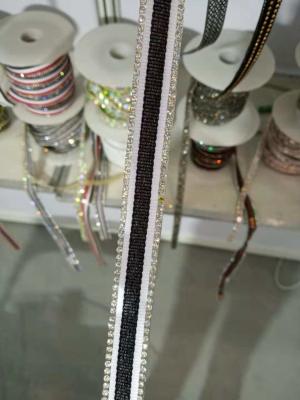 China Hot Fix Weave Crystal Trimmings Resin Strip Glass Stones Rhinestone with Weave Banding Fashion Decoration Garment Trim for sale