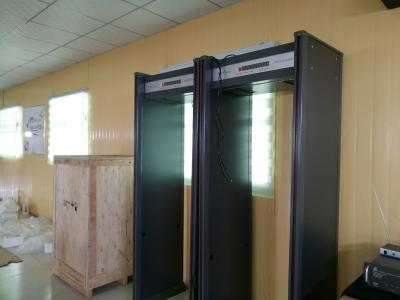 China Metal Detector Walk Through Gates 8 Zones with Built-in Battery to Supply Power for sale