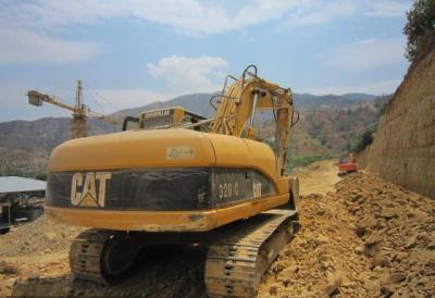 China 320C utilizó el excavador 2004 de Japón del excavador del martillo de la oruga en venta