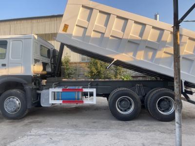 China 8X4 HOWO TRUCK TRANSPORTATION INDUSTRY MINING DUMP TRUCK  USED CONDITION for sale