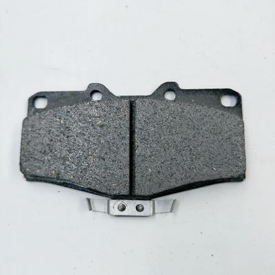 Cina D436-7298 SP1222 04465-YZZ57 pastiglie di freno per Toyota HILUX LAND CRUISER 4 RUNNER HILUX Tacoma in vendita