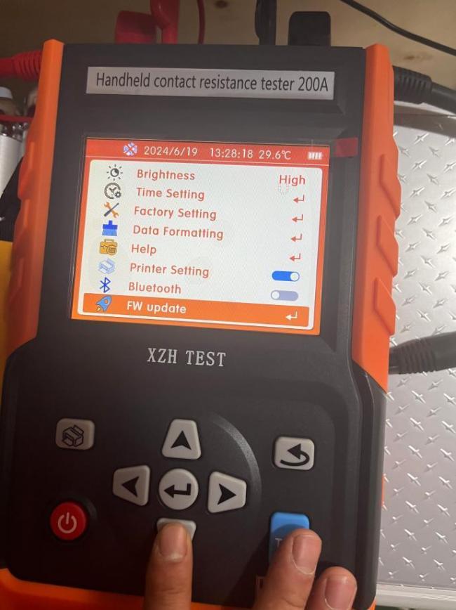 200A Handheld High-Voltage Switch Loop Resistance Tester with Rechargeable Battery