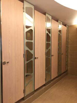 China Waterproof Bathroom Partition Walls Bathroom Stall Panels Anti Vandal for sale