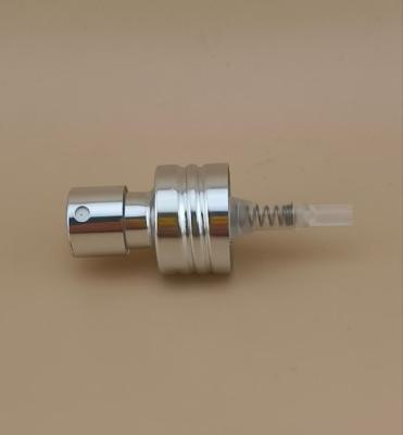 China El botón de aluminio plateado personalizado es un herramienta de pulverización para perfume. en venta