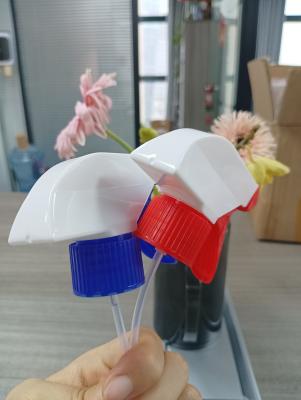 Cina Spruzzatore di accensione in plastica 28 mm Testa di spruzzatore di accensione in plastica 28/410 in vendita
