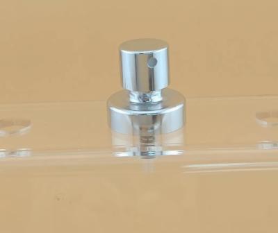 Cina Caratteristiche Non Spill Aluminium Crimp Pump Perfume Sprayer Fine Mist Spray K401 in vendita