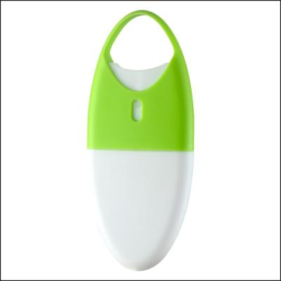 China 16ml Empty Spray Credit Card Plastic Pocket Perfume Spray Bottle for sale