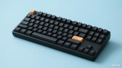 Китай Двухслойные PBT кейкапы OEM профиля, черные с белыми легендами (верхняя печать) продается