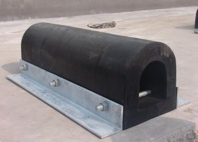 China Fender de borracha de forma D para navios de trabalho/fender lateral de reboque à venda