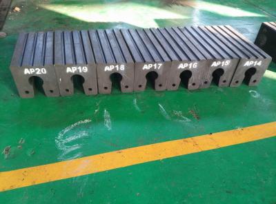 China Marine Keyhole Type Rubber Fender Tugboat Rubber Fender Boat Dock Fenders for sale