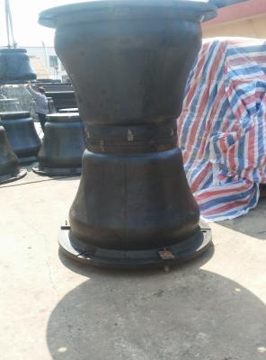Cina Molo Marine Super Cone Rubber Fender del bacino con il cuscinetto del PE di UHMW in vendita