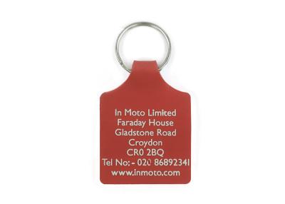 Cina PVC molle rosso Keychains 60x40x4mm o dimensione su misura nella forma dei vestiti in vendita