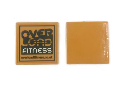 Cina le toppe su ordinazione di 40x40x2mm per il materiale molle 3D della gomma di silicone dei cappelli progettano in vendita