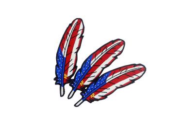 Cina L'abitudine di forma di foglia ricamata cuce sulle toppe per gli eventi commemorativi in vendita