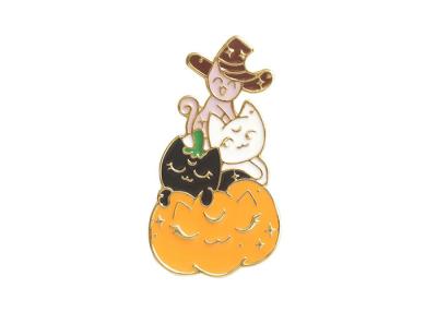 China Butterful Clutch Custom Lapel Pins , Anime Pumpkin Halloween Enamel Badge Metal Icon for sale