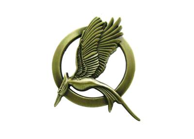 Cina Le fibule su ordinazione dei perni del risvolto dello smalto del distintivo di iniziale del metallo di anime processo della pressofusione in vendita