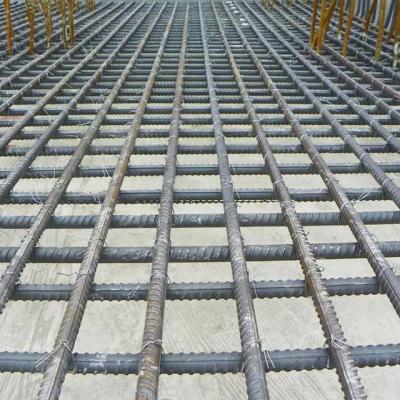Cina HRB400/500/600 6mm/9mm/12mm di acciaio laminato a caldo a deformazione con lunghezza personalizzata in vendita