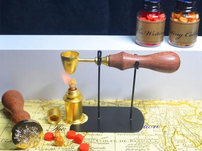 China Luxurious Sealing Wax Bead Deluxe Kit With Custom Wax Seal Stamp for sale