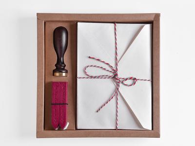 China Letter Wax Seal Gift Set Customizable Wax Seal Stamp Kits & Gift Sets for sale
