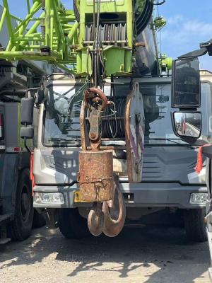 China ZTC500H Zoomlion 50 Ton Crane High Precision Construction Equipment for sale
