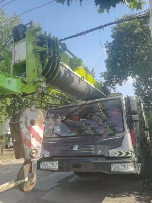 中国 2019 Zoomlion ZTC250V クレーン 40m メインブーム 国立IV排出基準 販売のため