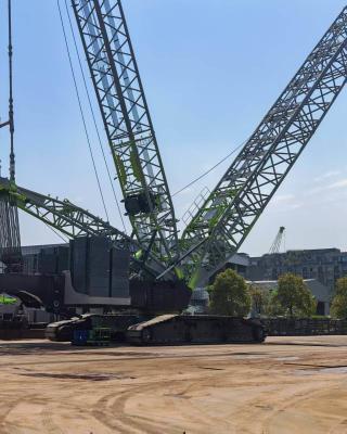China 2024 Zoomlion ZCC18000-1 Crawler Crane 120m Super-Light Main Boom National VI Standard 1800t for Mission for sale