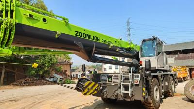 China 2025 ZRT400V442-1 Rough Terrain Crane 12 tons Counterweight and 9-18m Jib Length for Heavy Duty Applications for sale