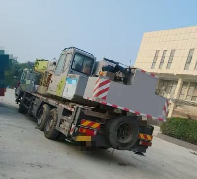 China 2016 Zoomlion Used Truck Crane ZTC251V5 with 25 tons Hooks and 242kW Engine Rated Power for sale