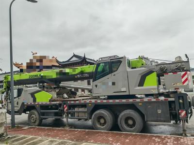 China Used Zoomlion Truck Crane ZTC252E-1 with 25 tons Hooks and Weichai Engine for sale