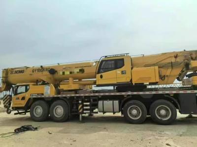 China 2023 XCMG Truck Crane 100t QY100K6C 1 Gebruikt met 33t tegengewicht en 2650 looptijd Te koop
