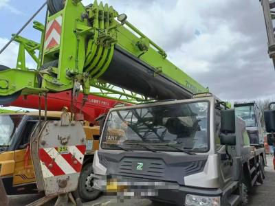 中国 2020年 中古 ズームリオン ZTC251V552 25t トラッククレーン 6.5 トン 反重量と V 排放基準 販売のため